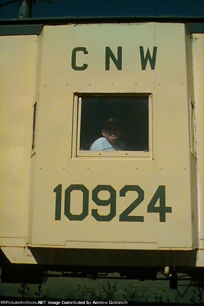 ME in C&NW #10924
